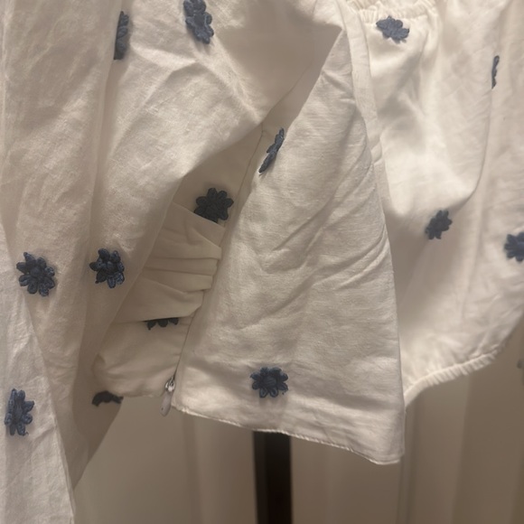 FARM Rio | Tops | Farm Rio White Flowerembroidered Cotton Crop Top New ...